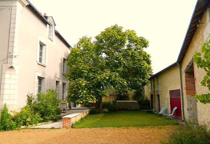 Maison 8 pièces à Cour-Cheverny, à vendre