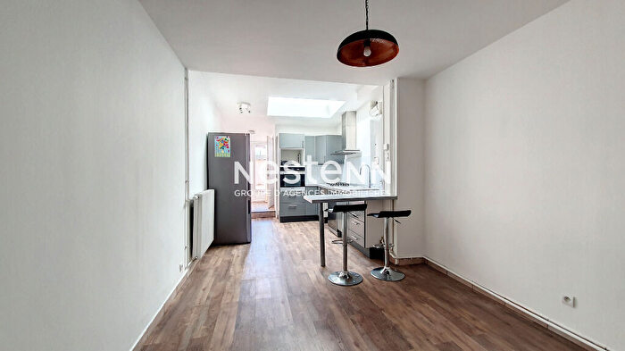 Maison à louer - Amiens, Saint-Honoré, Jeanne dArc - 4 pièces - 3 chambres