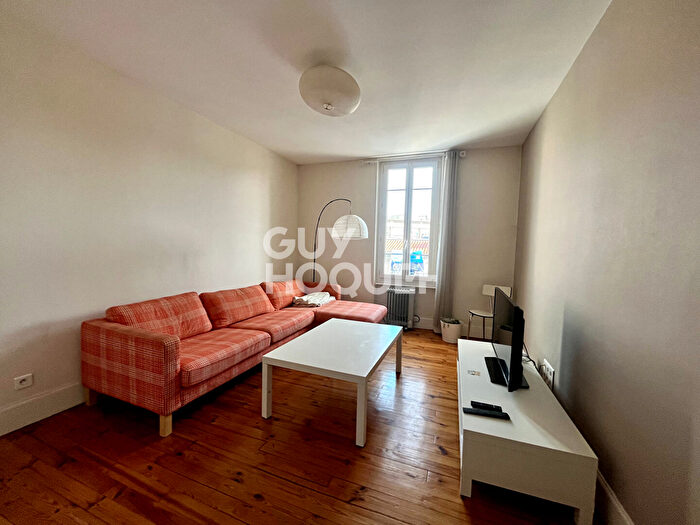 Appartement à louer - Clermont-Ferrand, Delille, Cathédrale, La Gare - 4 pièces - 3 chambres