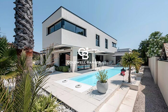 Maison 8 pièces à Gujan-Mestras, La Hume, Plage, à vendre