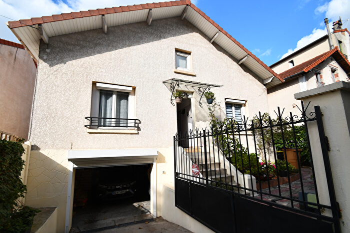 Maison à vendre - Les Pavillons-sous-Bois, Centre-ville, Basoche - 5 pièces - 4 chambres