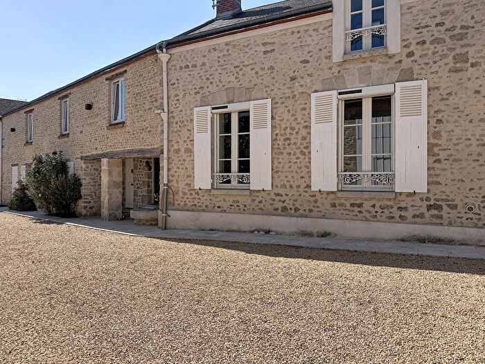 Maison 7 pièces à Escrennes, à vendre