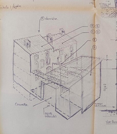 Maison à vendre - Châteaurenard, Centre-ville - 12 pièces - 4 chambres
