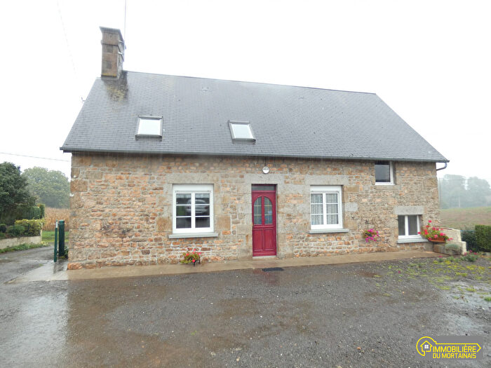 Saint-Martin-de-Landelles : Maison 4 pièces à vendre