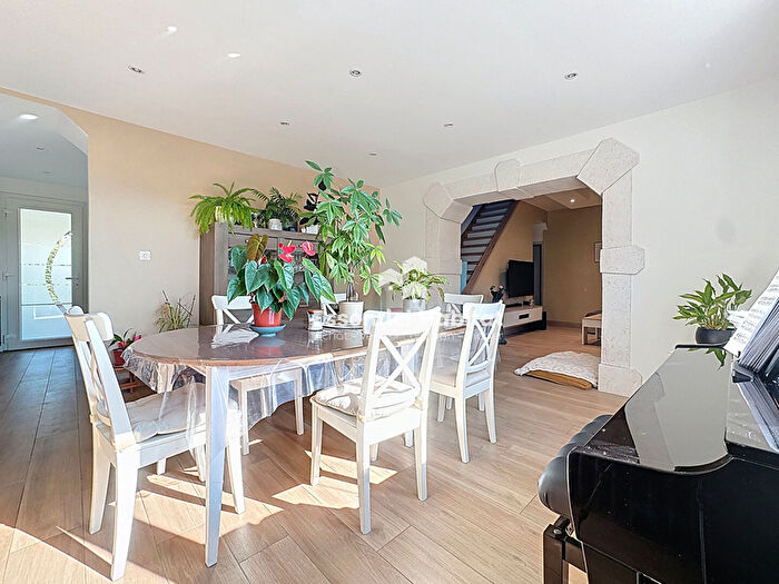 Maison à vendre - Trieux - 7 pièces - 5 chambres