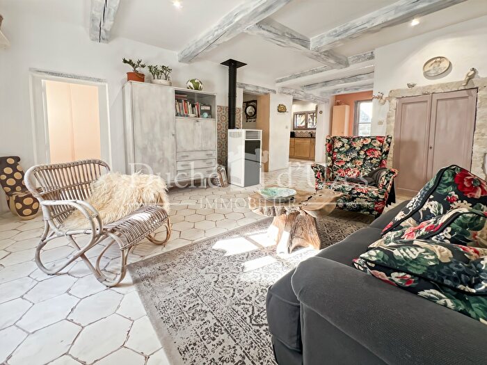 Maison à vendre - Uzès - 5 pièces - 3 chambres