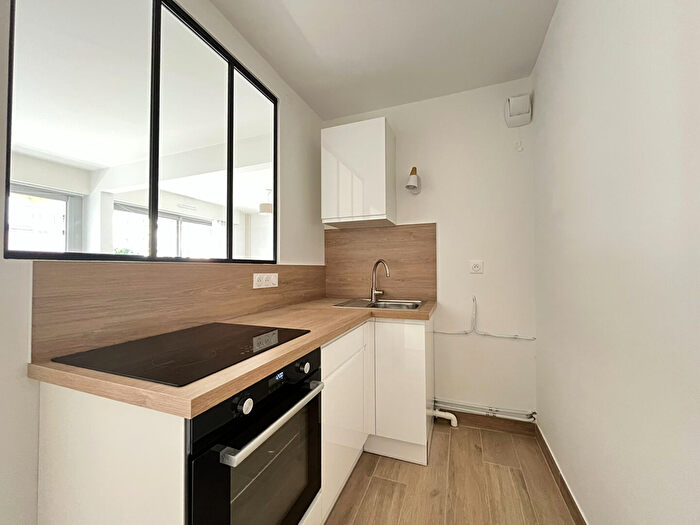 Appartement à louer - Dijon, Montchapet - 1 pièce