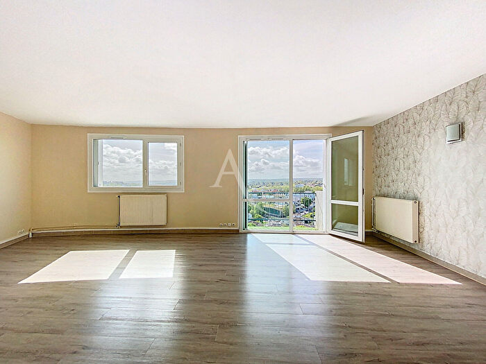 Saint-Germain-en-Laye, Hennemont : Appartement 4 pièces à vendre