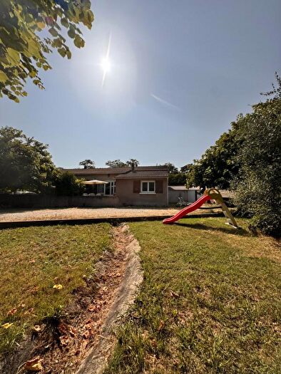 Maison à vendre - Santa-Lucia-di-Moriani - 5 pièces - 3 chambres