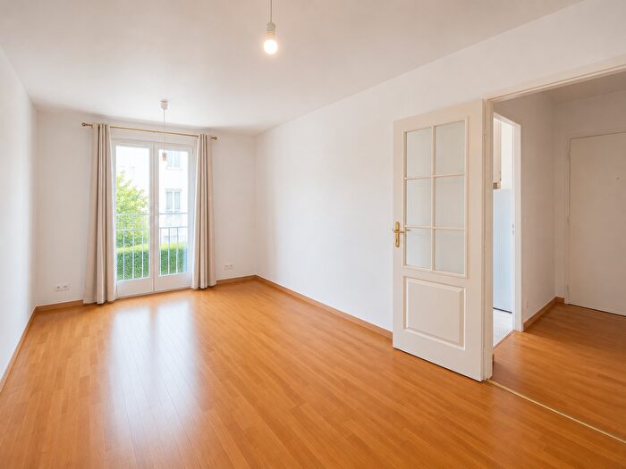 Les Clayes-sous-Bois, Centre-ville : Appartement 3 pièces à louer