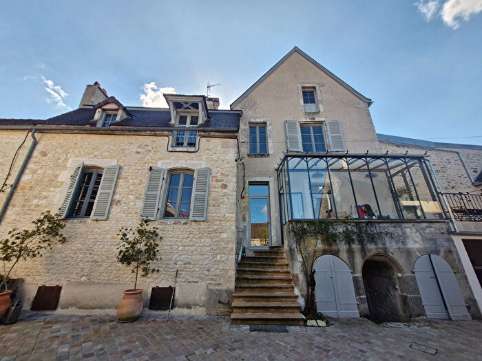 Irancy : Maison 5 pièces à louer