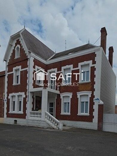 Le Catelet : Maison 10 pièces à vendre