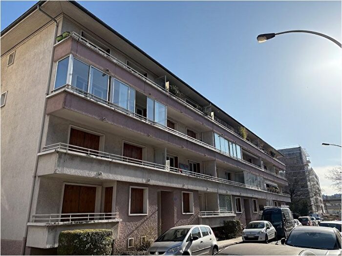 Appartement à louer - Annecy, Romains - 3 pièces - 2 chambres