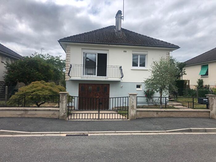 Maison 4 pièces à Bourges, à louer