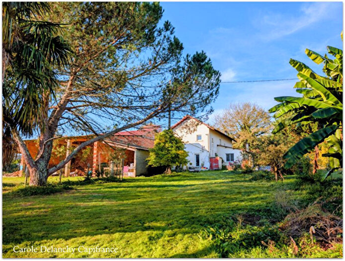 Maison à vendre - Mont-Disse - 8 pièces - 5 chambres