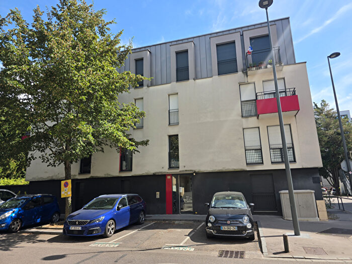 Nancy, Poincaré, Foch, Anatole France, Croix de Bourgogne - Appartement 2 pièces à louer