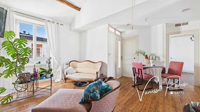 Saint-Jean-d'Angély : Maison 4 pièces à vendre