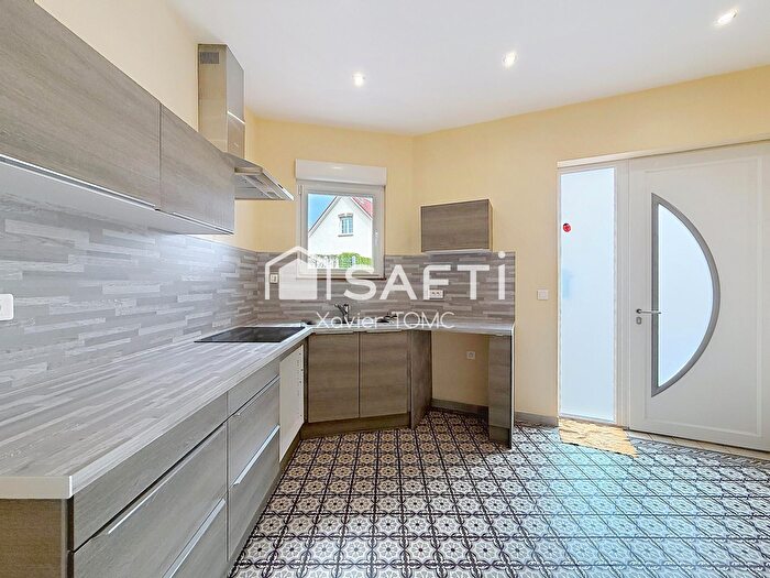 Maison à louer - Arras, Faubourg dAmiens - 4 pièces - 2 chambres