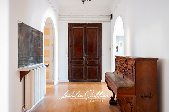 Appartement à vendre - Marseille e , Perier - 7 pièces - 5 chambres