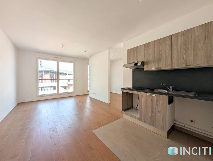 Issy-les-Moulineaux, Centre-ville, Corentin Celton, Les Varennes - Appartement 1 pièce à vendre