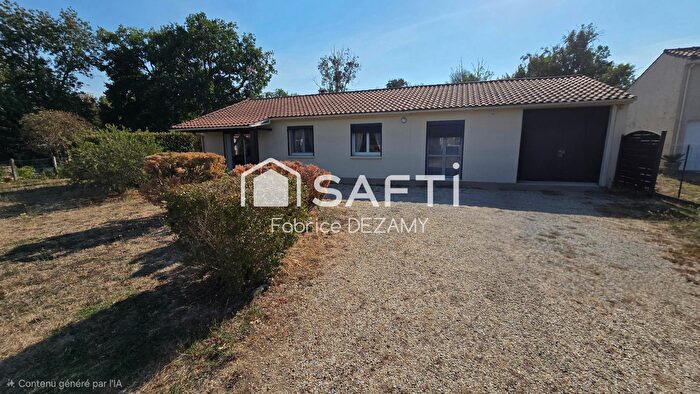 Mareuil-sur-Lay-Dissais : Maison 5 pièces à vendre