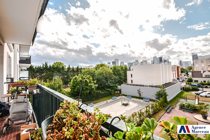 Courbevoie, Marceau République : Appartement 5 pièces à vendre