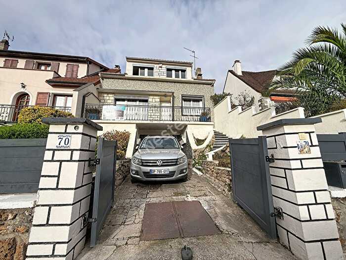 Maison à vendre - Montreuil, Ruffins, Théophile Sueur - 5 pièces - 3 chambres