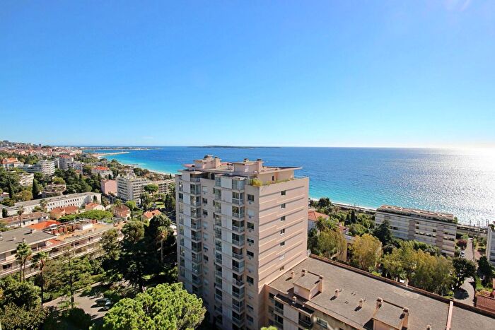 Appartement à vendre - Cannes, Croix des Gardes - 3 pièces - 1 chambre