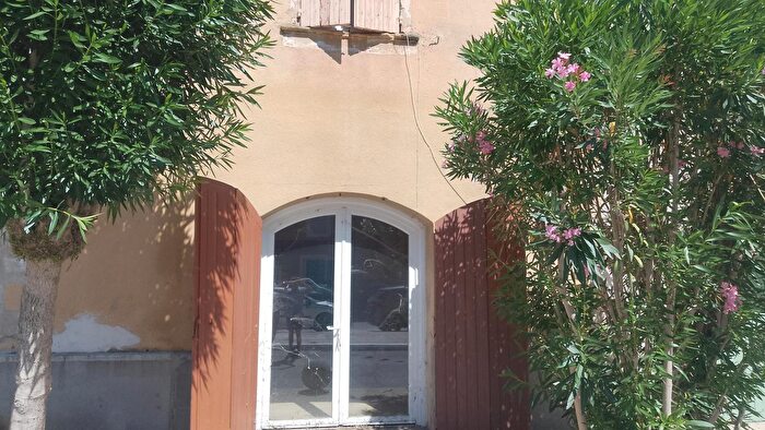 Saint-Geniès-de-Malgoirès : Maison 4 pièces à vendre
