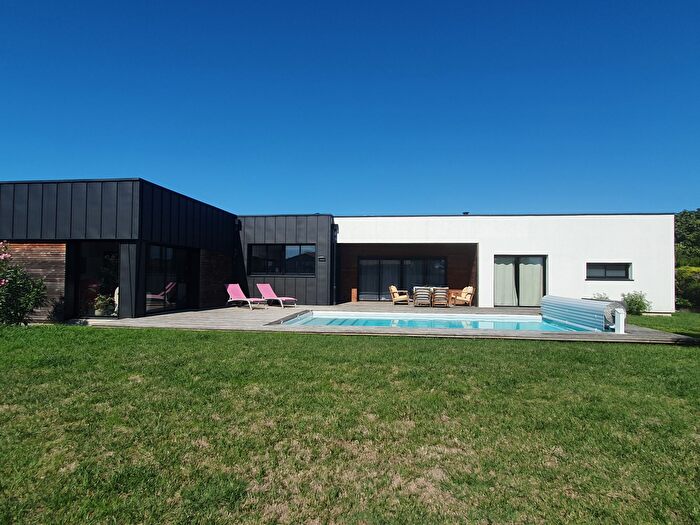 Maison à vendre - Cozes - 8 pièces - 5 chambres