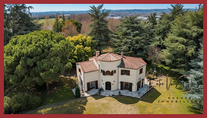 Maison à vendre - Meilhan-sur-Garonne - 10 pièces - 5 chambres