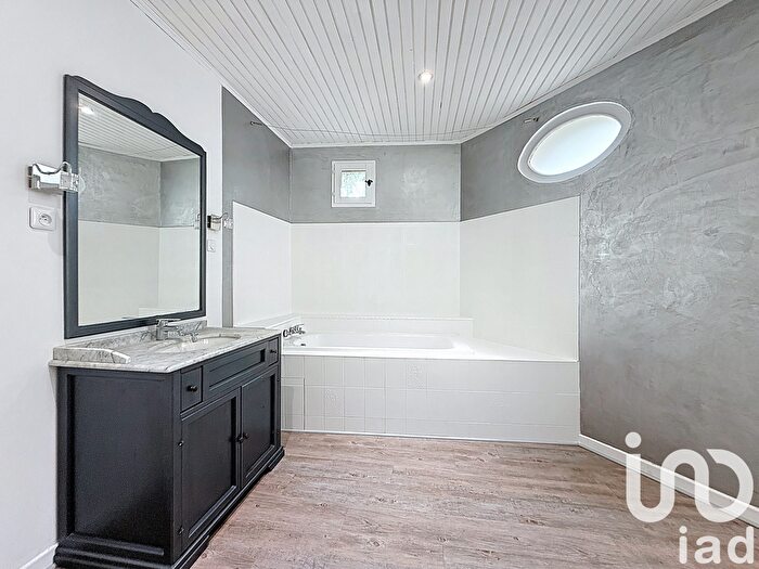 Maison à vendre - Follainville-Dennemont - 4 pièces - 3 chambres