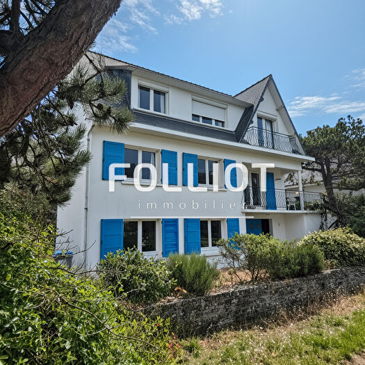Jullouville - Maison 8 pièces à vendre