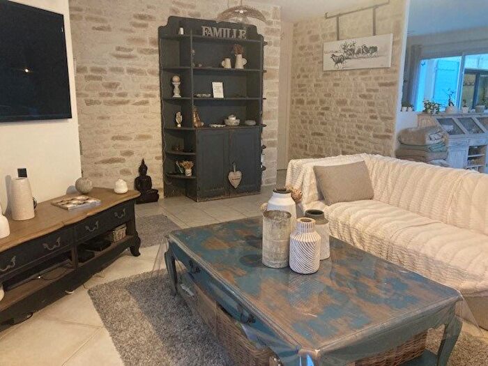 Maison à vendre - Sainte-Gemme-la-Plaine - 5 pièces - 4 chambres