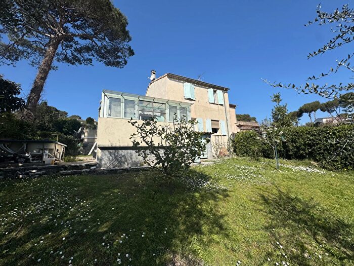Mougins, Le Colombier, Colombe, Cabrières, Le Bordé : Maison 6 pièces à vendre