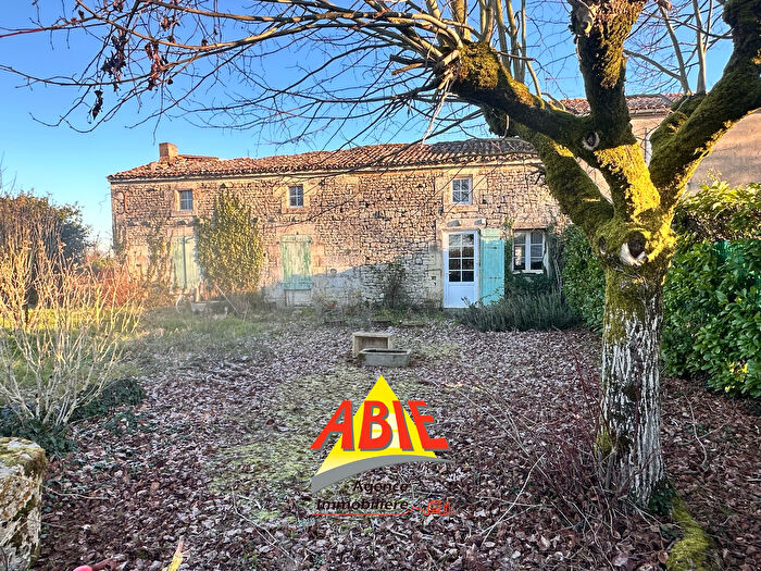 Maison à vendre - Bouillé-Courdault - 2 pièces - 1 chambre