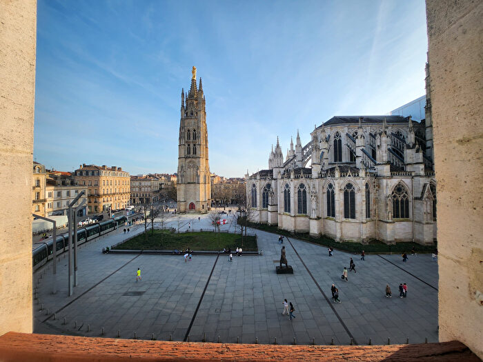 Appartement 5 pièces à louer à Bordeaux, Saint-Christoly