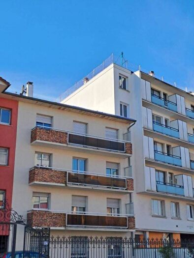 Appartement à louer - Mermoz, Villemomble - 2 pièces - 1 chambre