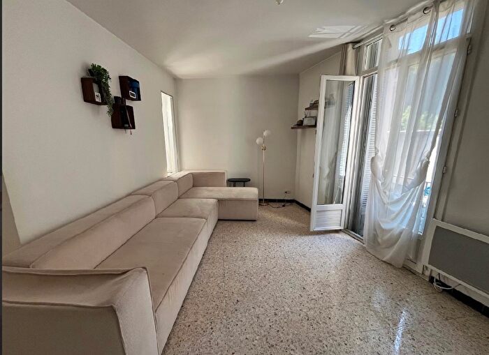 Appartement 2 pièces à Nîmes, Jean Jaurès, à vendre