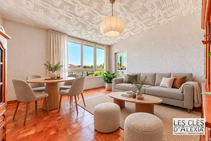 Vénissieux, Pasteur - Appartement 4 pièces à vendre