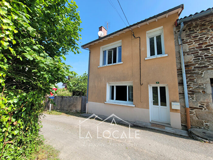 Maison à vendre - Saint-Junien - 5 pièces - 3 chambres