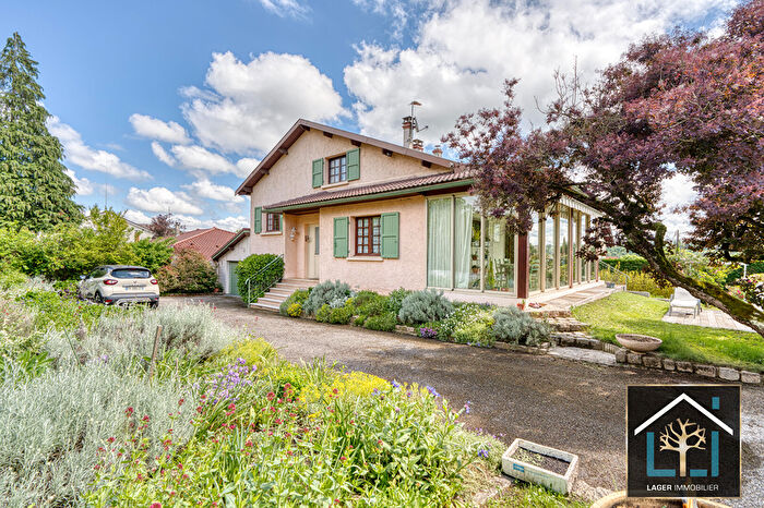 Montluel - Maison 8 pièces à vendre