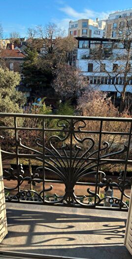 Appartement à louer - Espaces Jeunes, Issy-les-Moulineaux - 3 pièces - 2 chambres