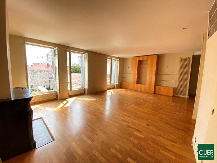 Appartement à vendre - Valence, Centre-ville - 6 pièces - 5 chambres