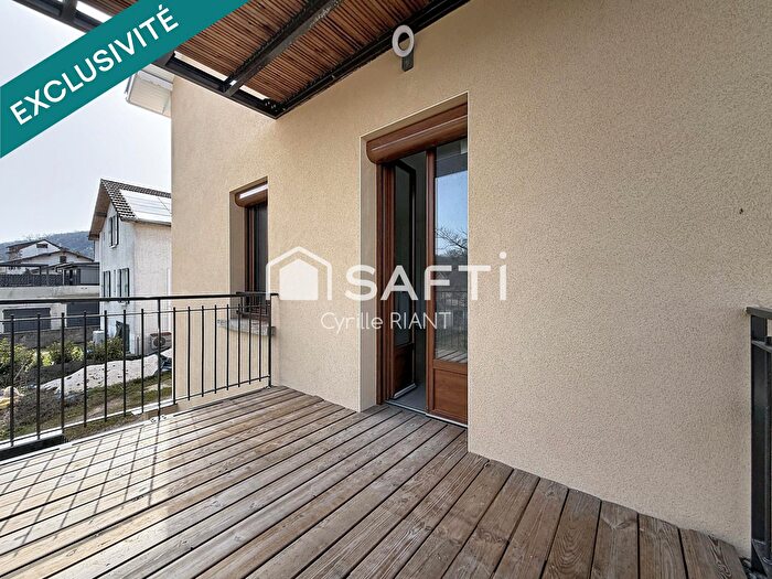 Appartement à vendre - Renage - 4 pièces - 3 chambres