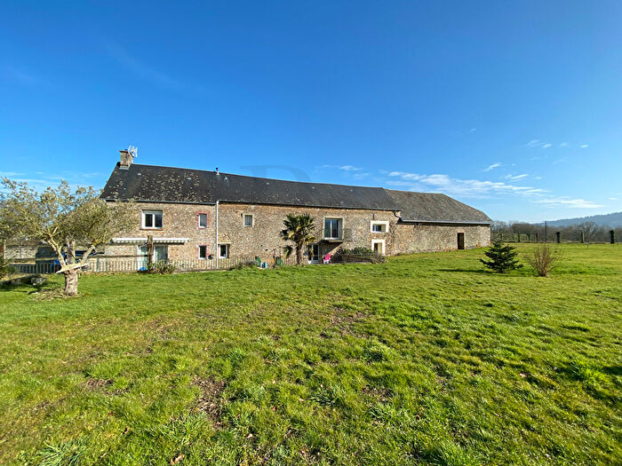 Saint-Georges-d'Aunay - Maison 8 pièces à vendre