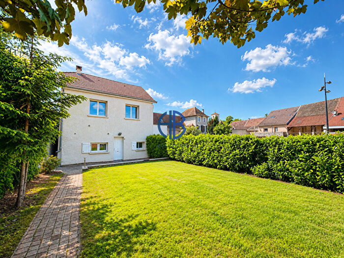 Maison 5 pièces à vendre à Les Avenières