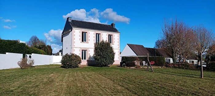 Maison à vendre - Pontivy - 6 pièces - 4 chambres