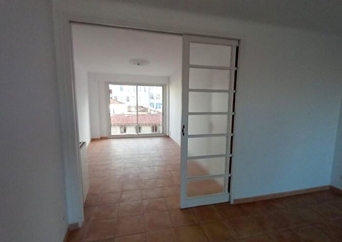 Appartement à louer - Marseille e , Saint-Victor - 4 pièces - 2 chambres