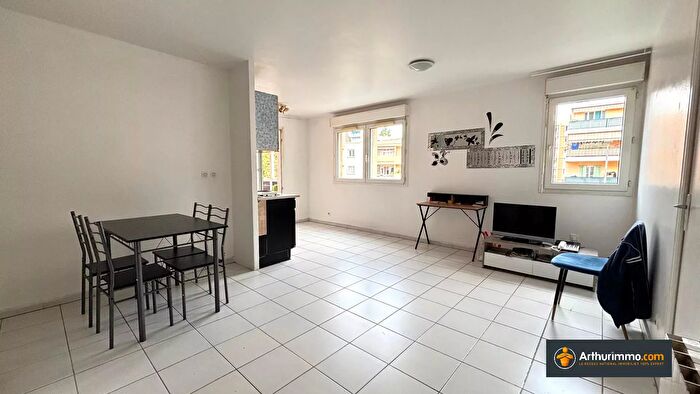 Appartement à vendre - Nice, Pasteur - 2 pièces - 1 chambre